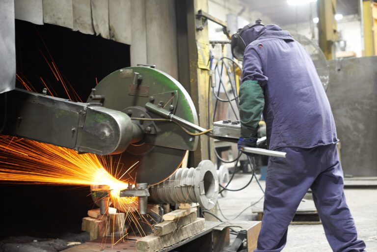 Sand Casting Shakeout, Cutoff & Cleaning